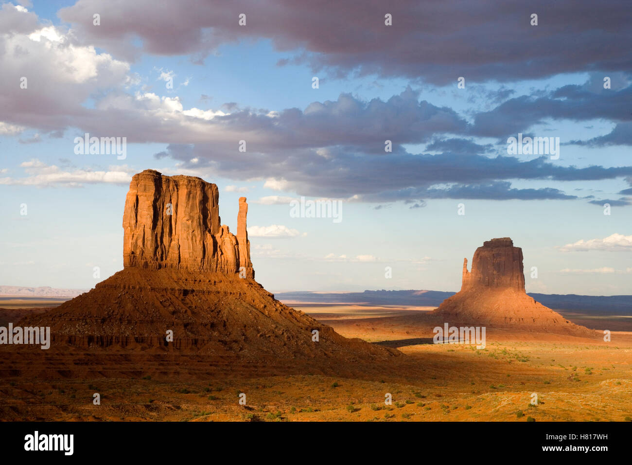East and West Mittens, Monument Valley, Utah Stock Photo - Alamy