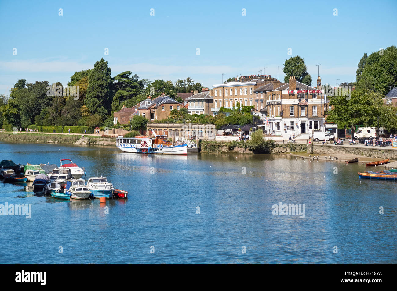 Richmond Riverside, London England United Kingdom UK Stock Photo - Alamy