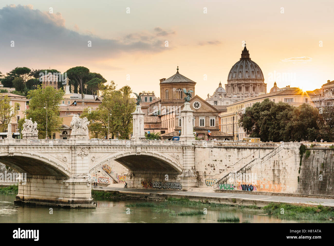 Tiber vatican hi-res stock photography and images - Alamy