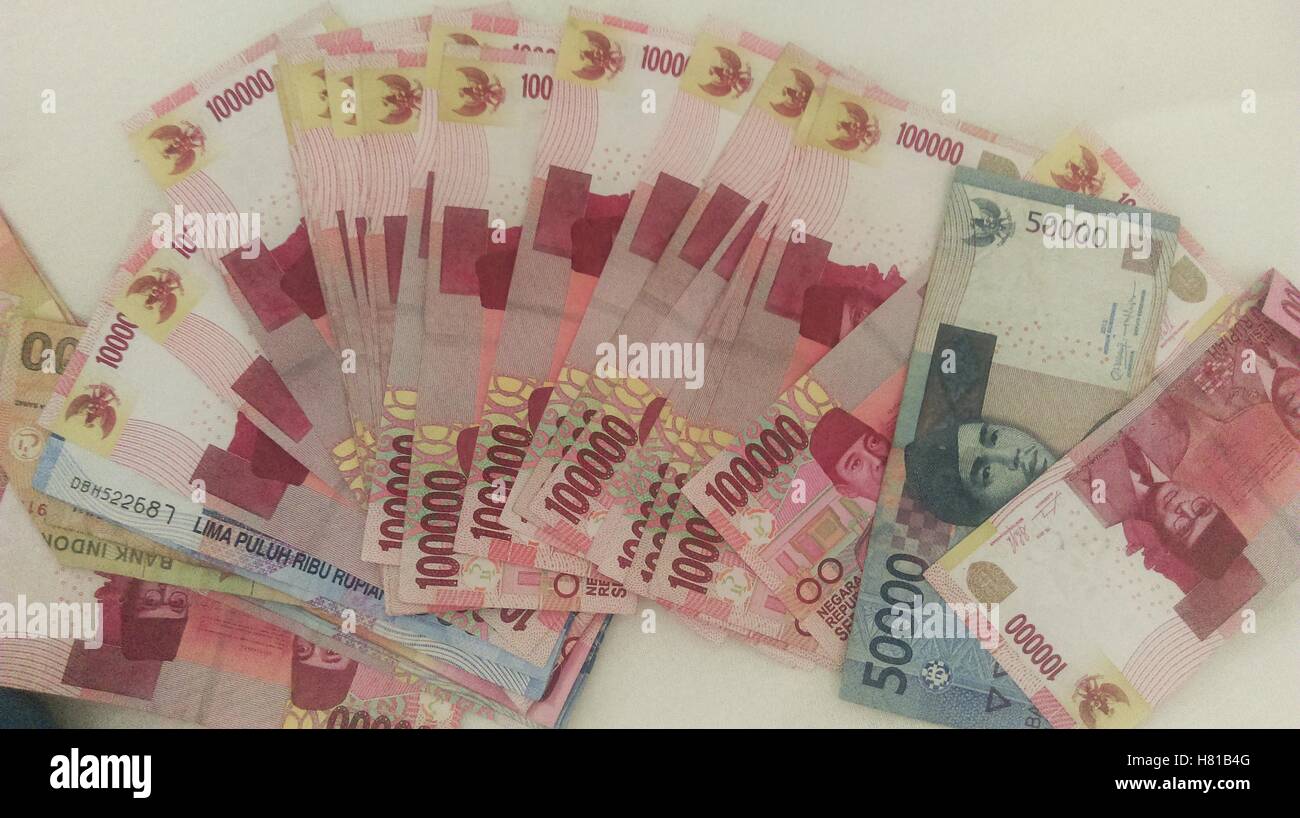 Indonesian rupiah hi-res stock photography and images - Alamy