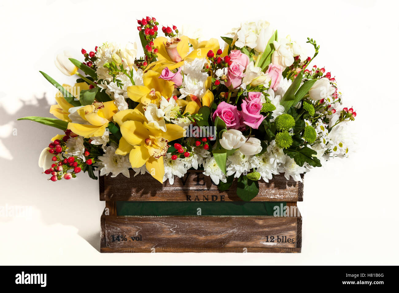 Flower bouquet composition for the holiday, spring bouquet of flowers ...