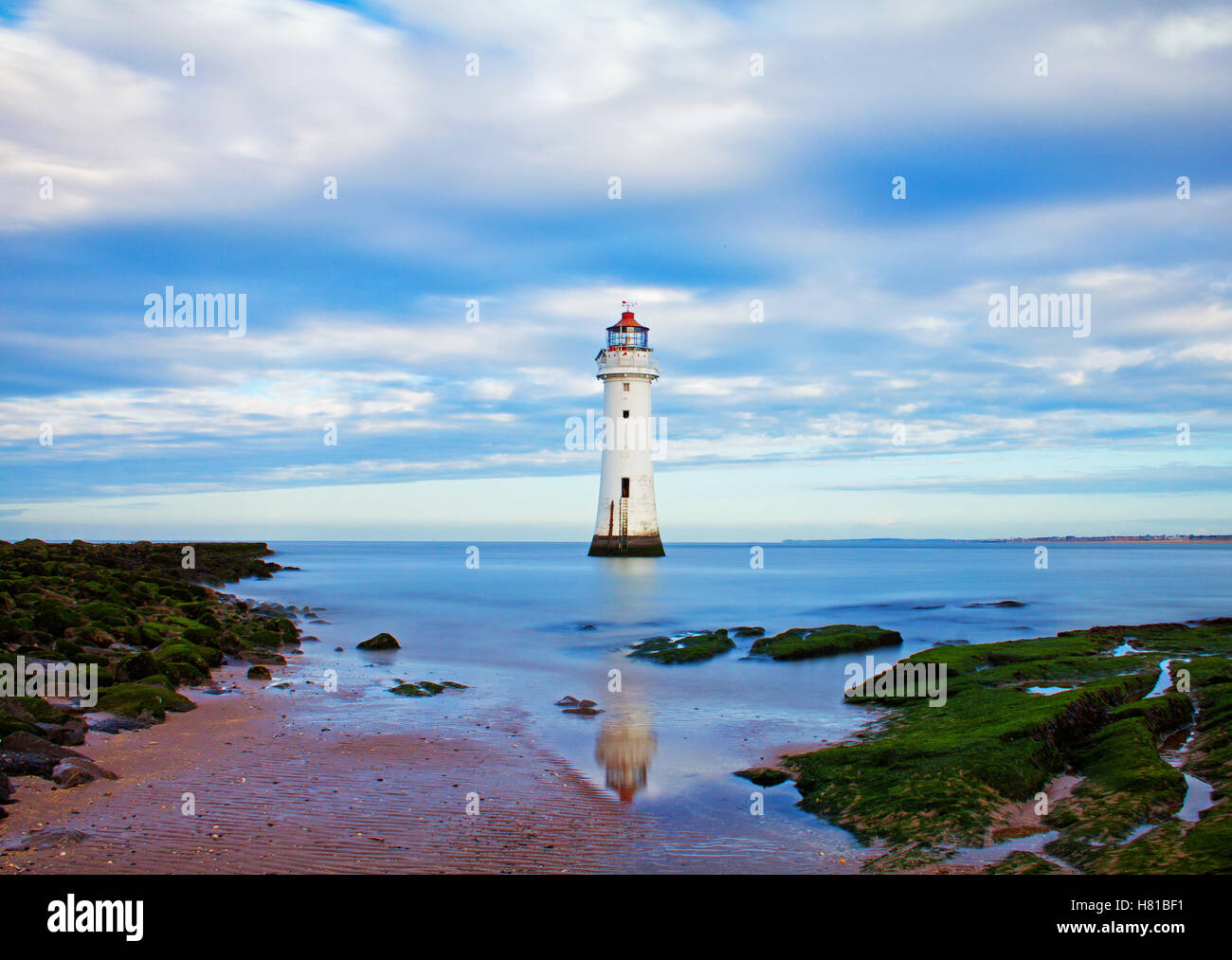 Perch Rock Lighthouse and beach, New Brighton Stock Photo - Alamy
