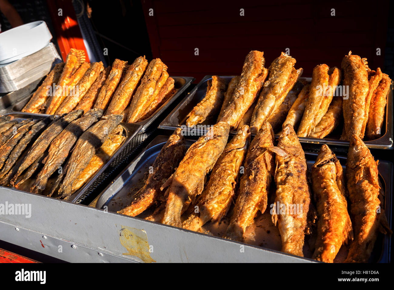 Fried fish on the market Stock Photo - Alamy