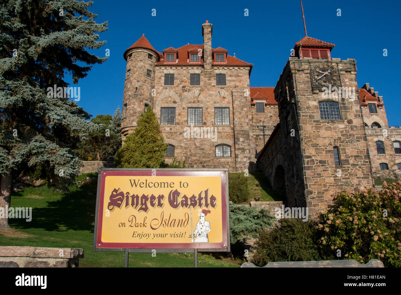 New York, Chippewa Bay, Hammond, Dark Island. St. Lawrence Seaway view ...