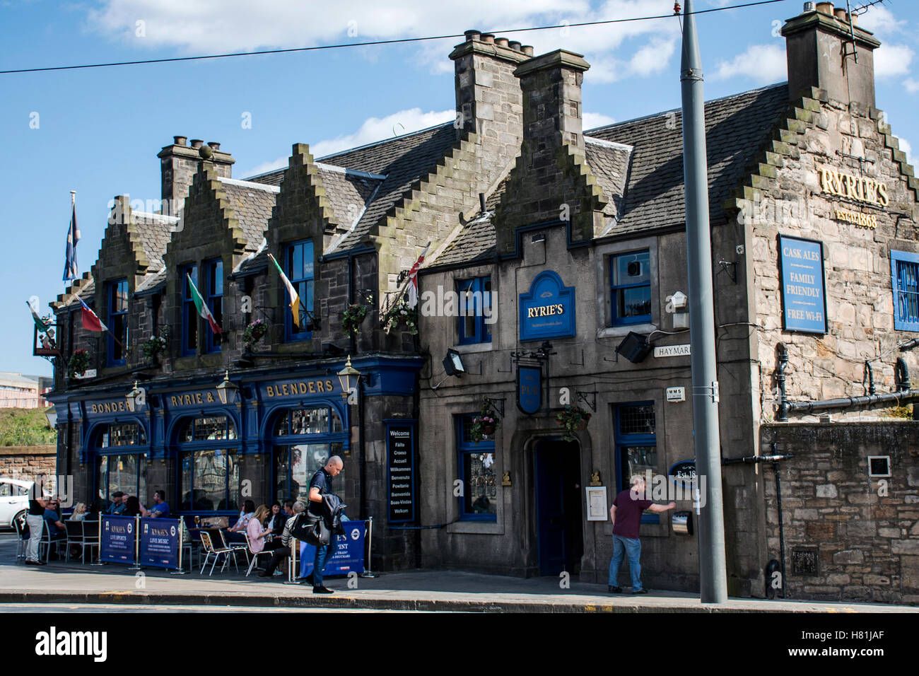 Daily life in scotland hi-res stock photography and images - Alamy