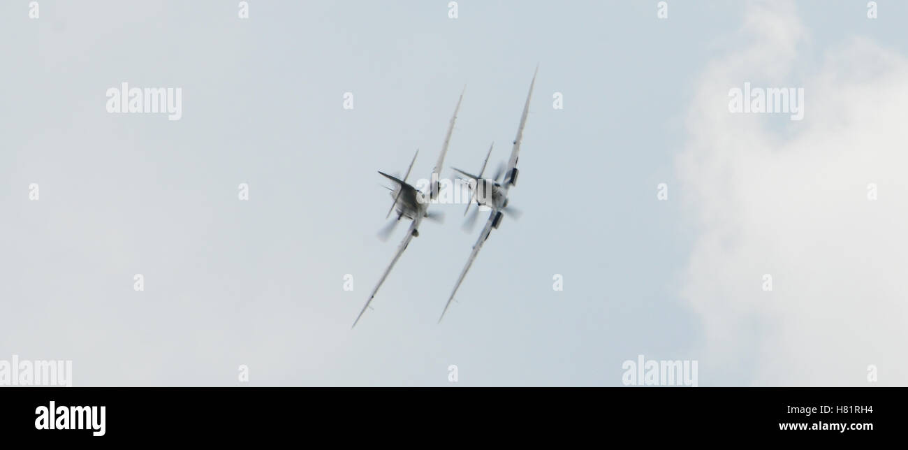 Spitfire fighter aircraft hi-res stock photography and images - Alamy