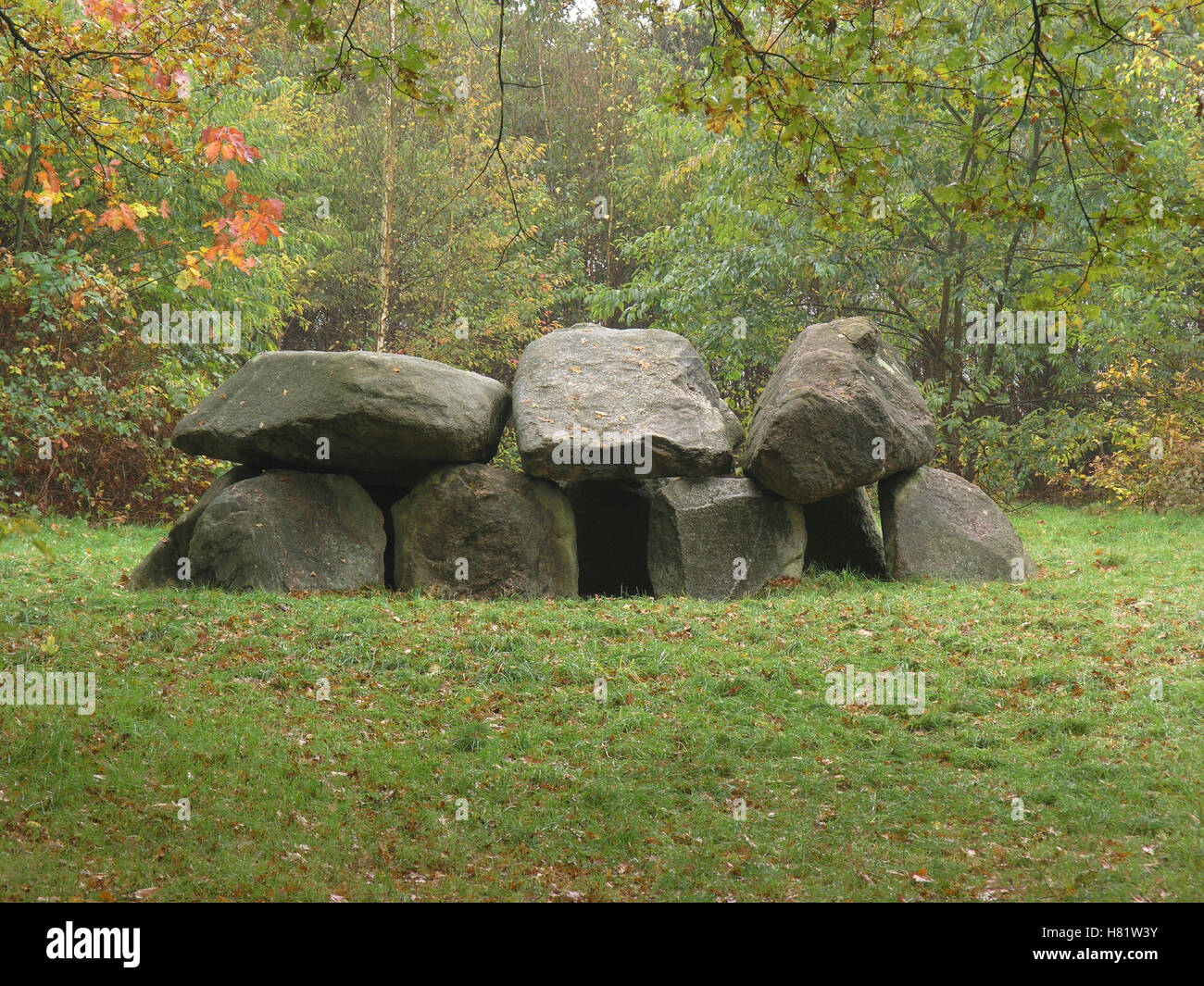 Dolmen of Tynaarlo, grave of the ancient Funnelbeaker Culture, Tynaarlo ...