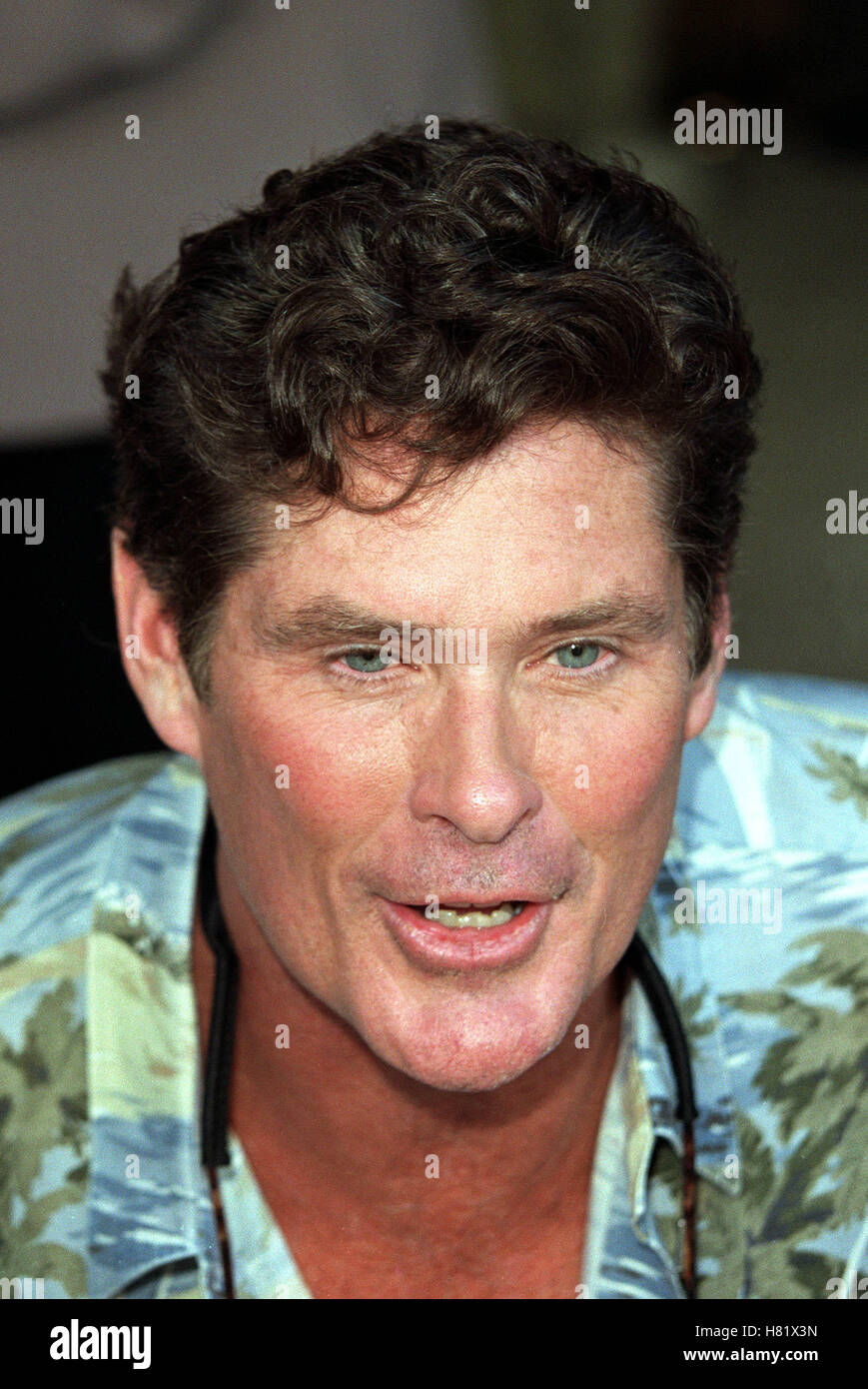 DAVID HASSELHOFF "SNOW DOGS" FILM PREMIERE EL CAPITAN THEATRE LA USA 13 ...