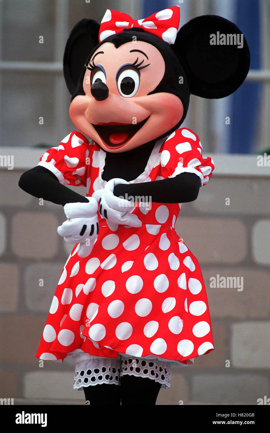 MINNIE MOUSE MAGIC KINGDOM ORLANDO 01 April 2002 Stock Photo - Alamy