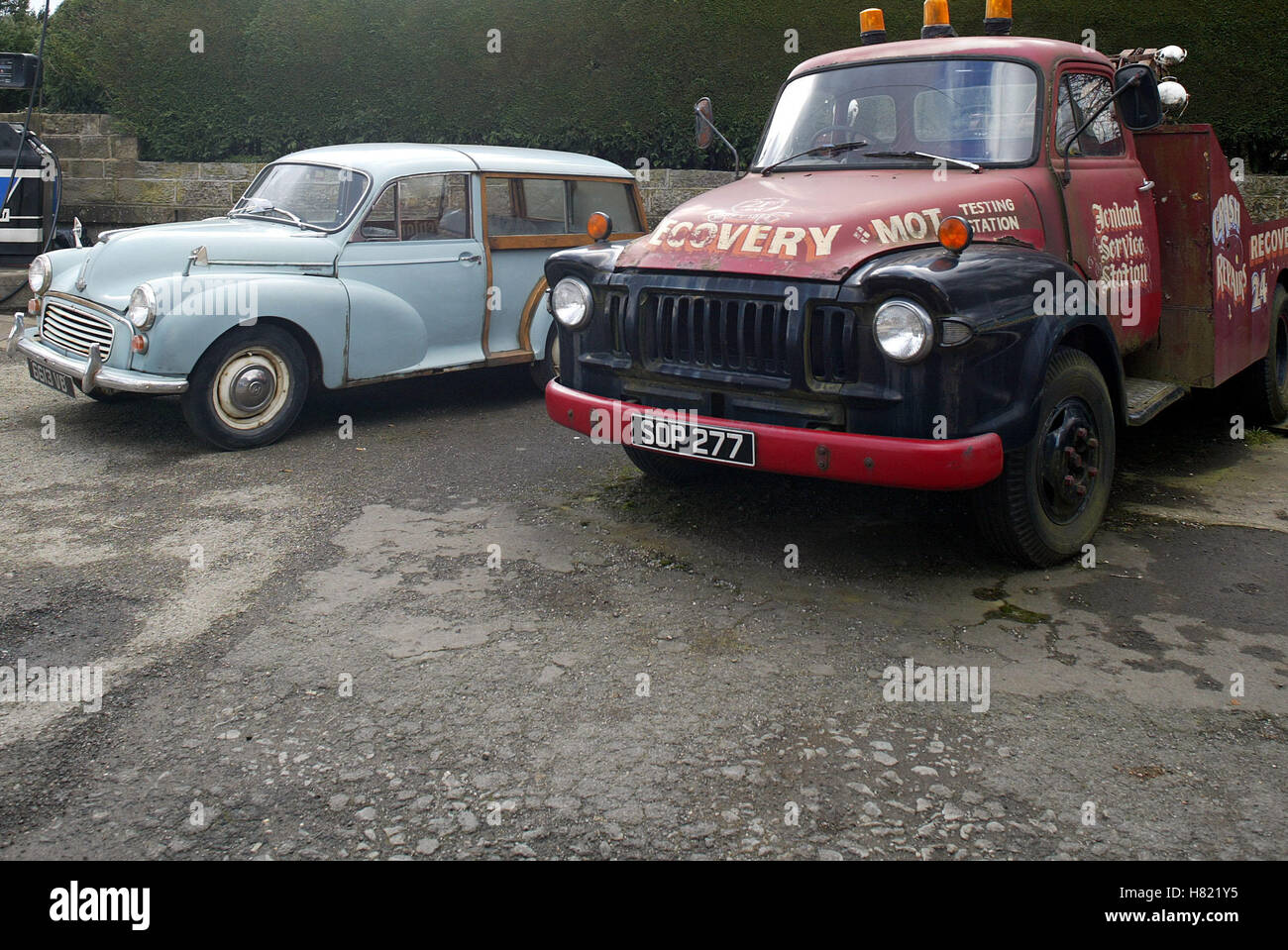 Car recovery hi-res stock photography and images - Alamy