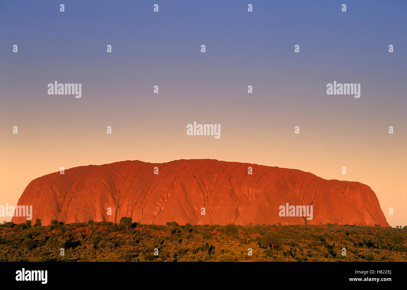 Uluru (Ayer's Rock), Uluru-Kata Tjuta National Park, Red Center ...