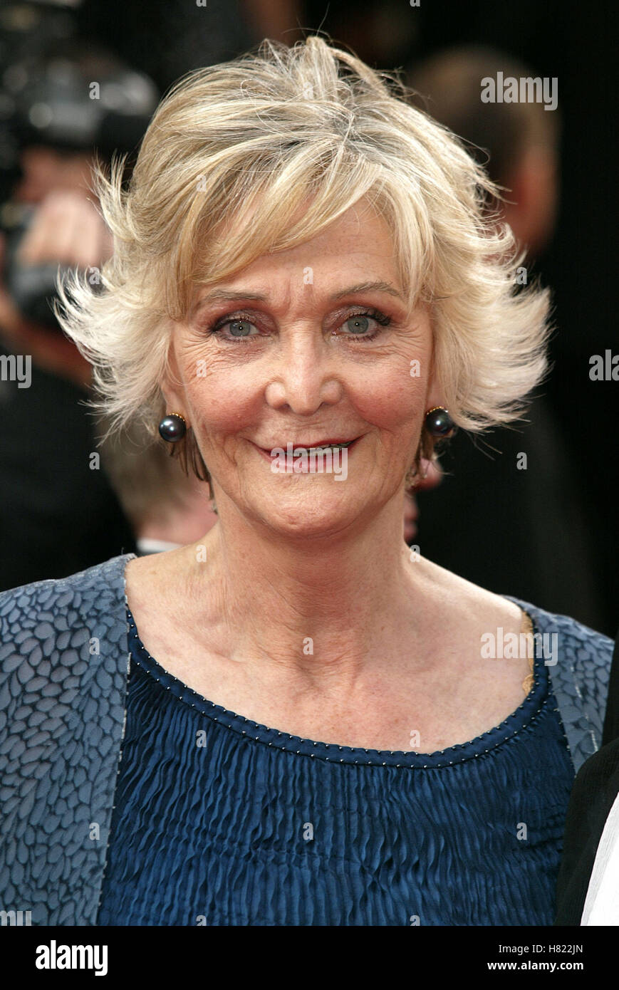 Sheila hancock portrait hi-res stock photography and images - Alamy