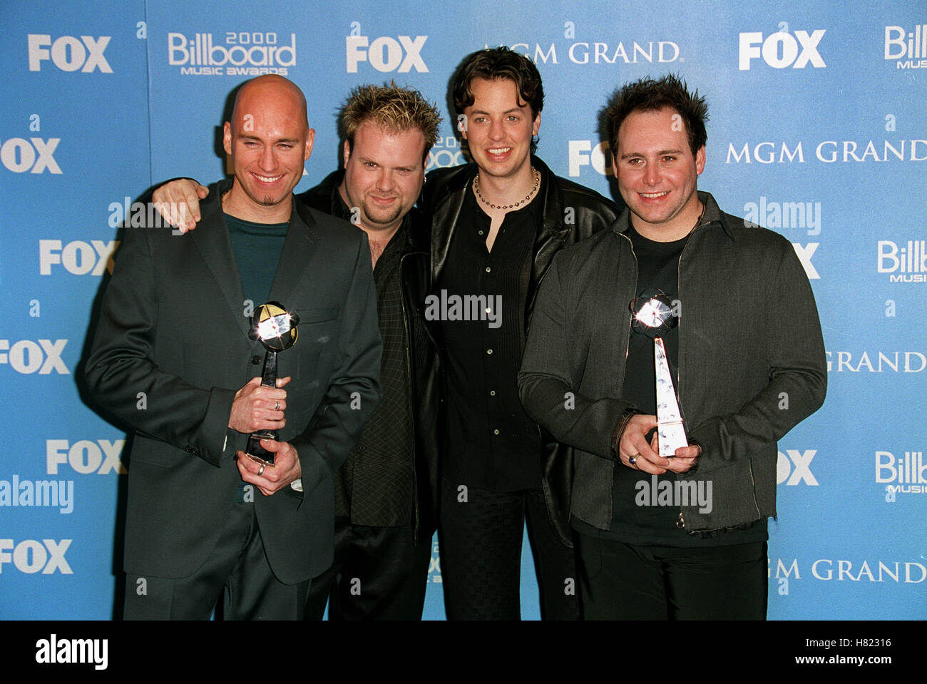 VERTICAL HORIZON BILLBOARD MUSIC AWARDS 2000 MGM GRAND LAS VEGAS NEVADA ...