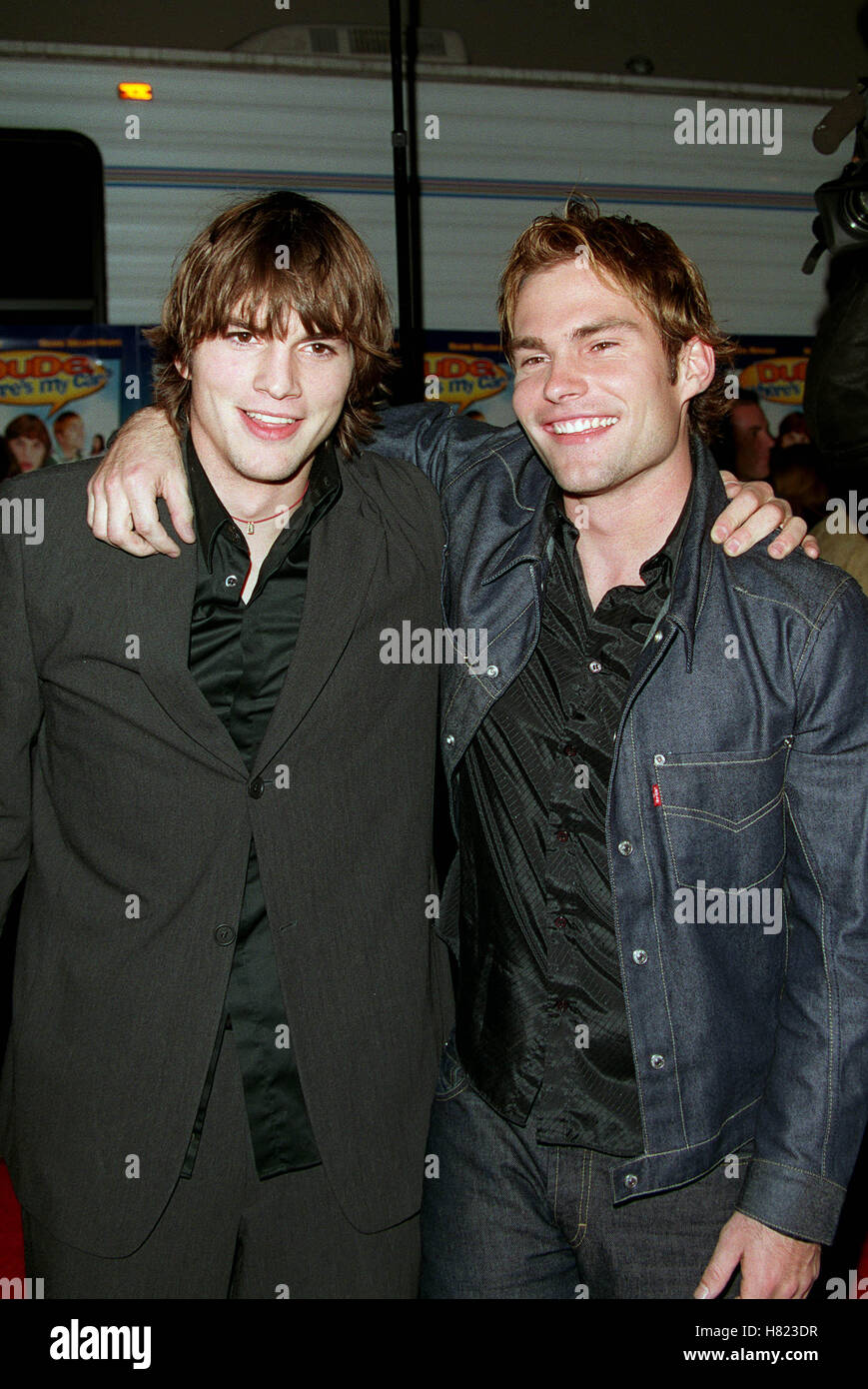 A KUTCHER & S W SCOTT "DUDE WHERES MY CAR" LA PREM FOX STUDIOS LA USA ...