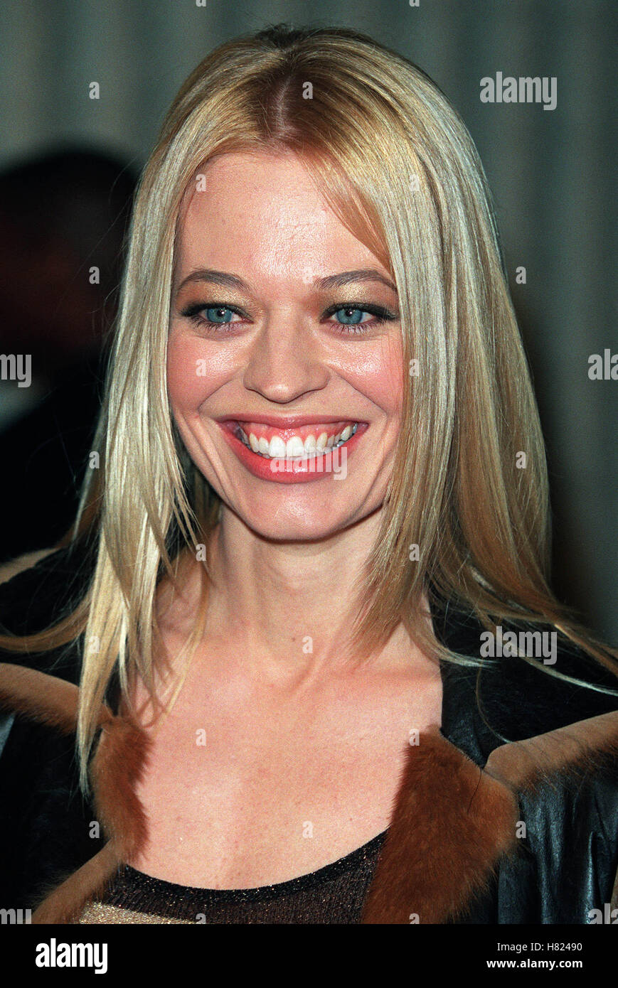 JERI RYAN DRACULA 2000 PREMIERE LOS ANGELES AVCO CENTER CINEMAS ...