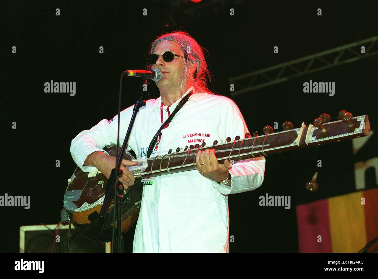MARK RADCLIFFE. 30 April 2000 Stock Photo - Alamy