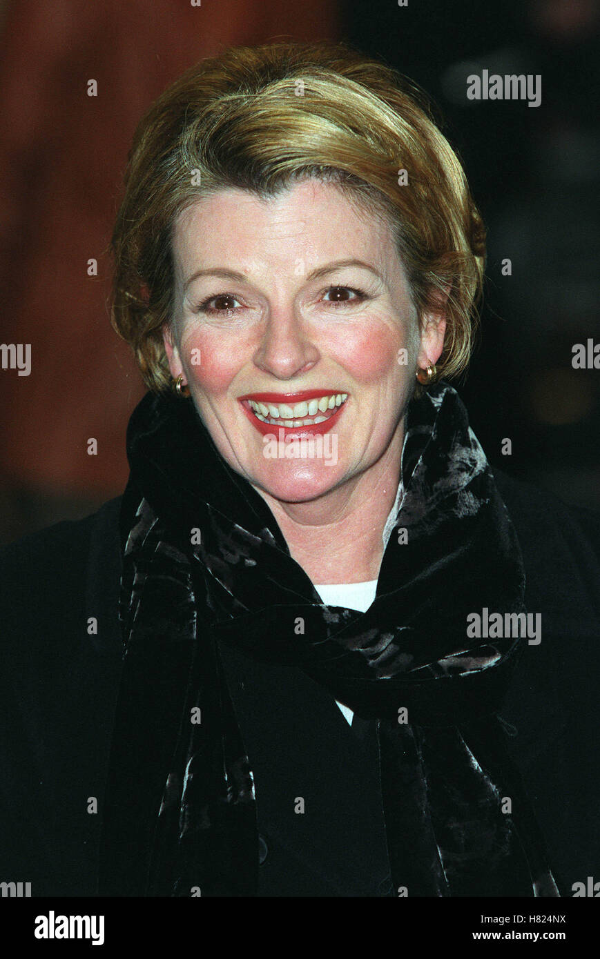BRENDA BLETHYN LOS ANGELES USA 12 January 2000 Stock Photo - Alamy