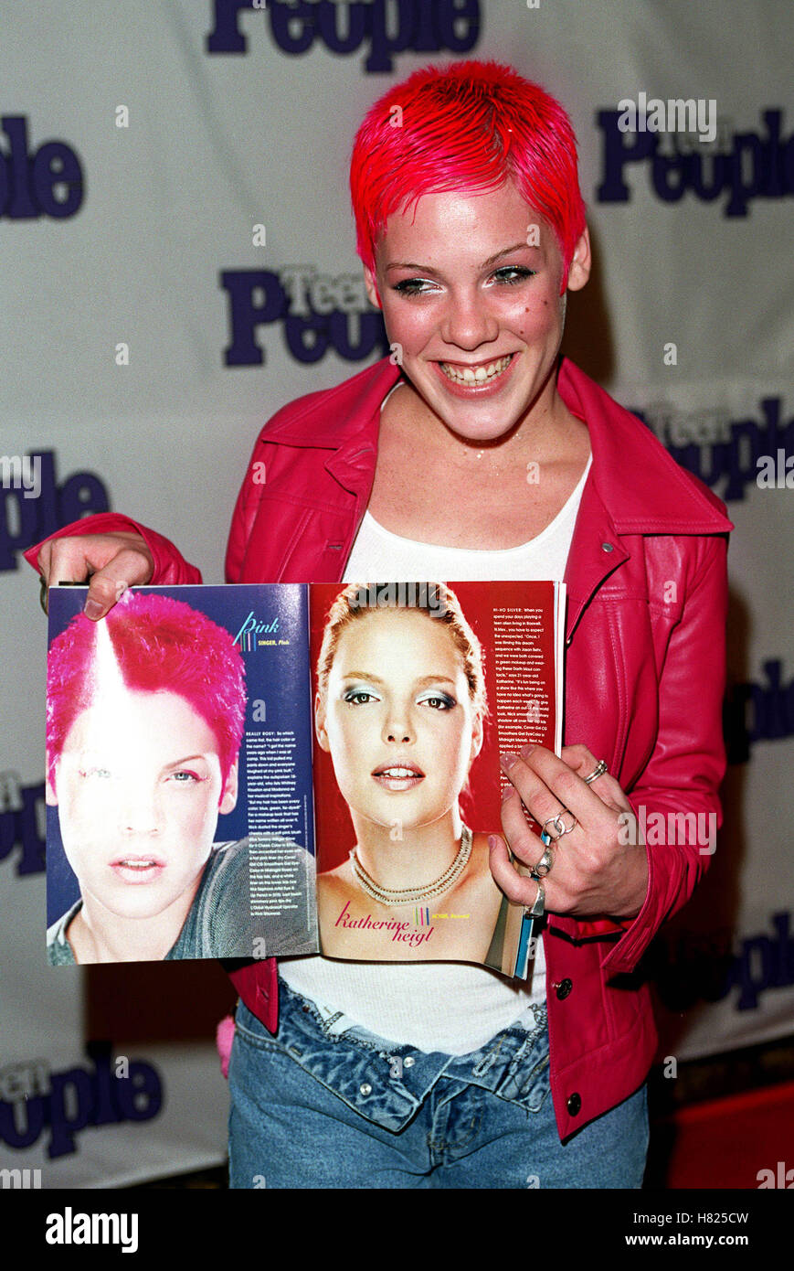 Pink singer body hi-res stock photography and images - Alamy