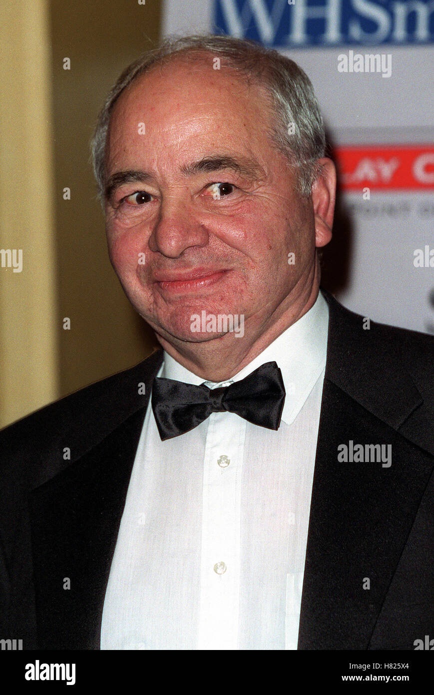 Colin dexter author inspector morse hi-res stock photography and images ...