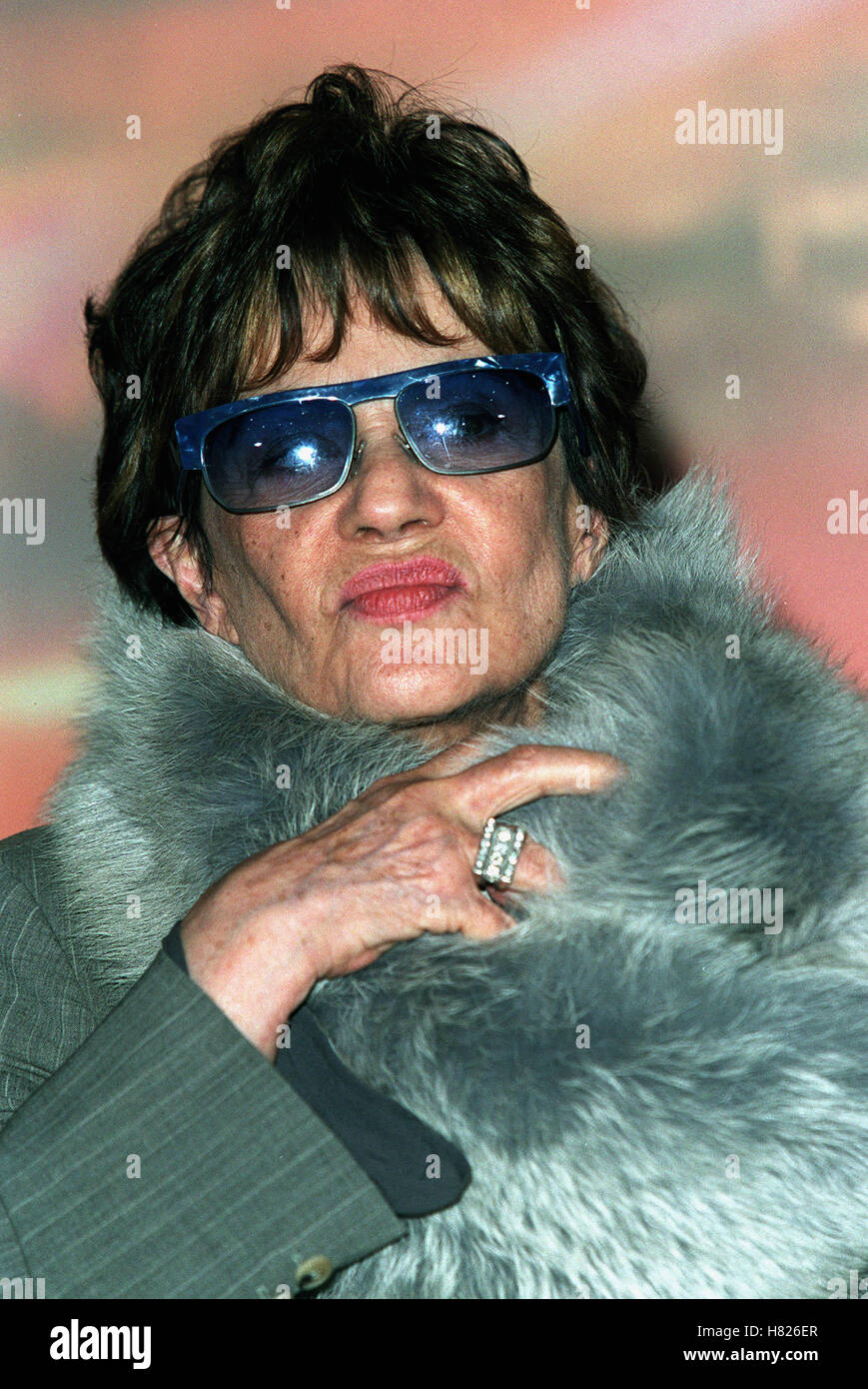 Jeanne moreau portrait hi-res stock photography and images - Alamy