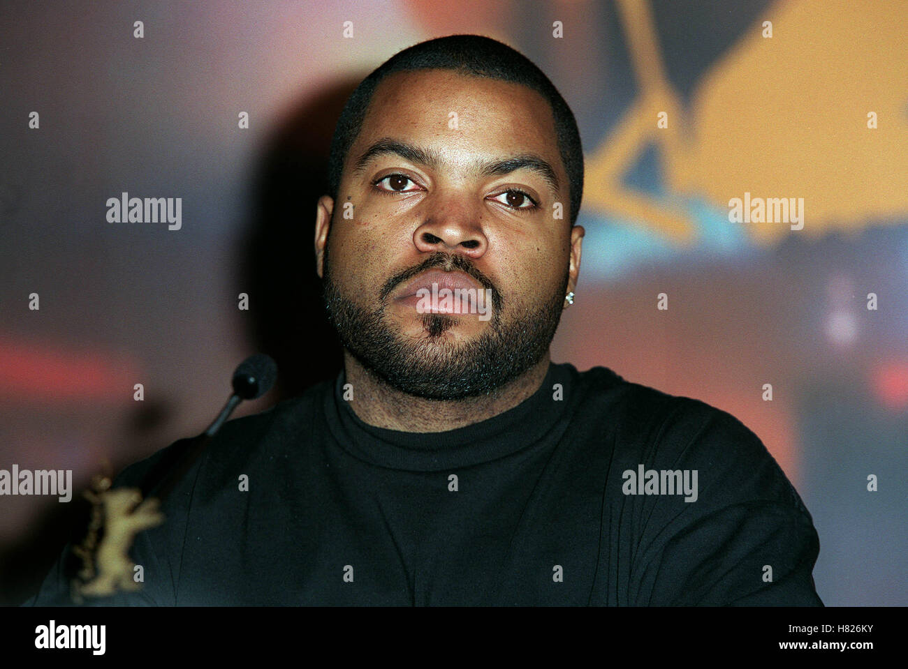 Ice cube actor hi-res stock photography and images - Alamy