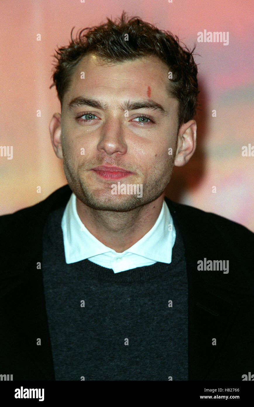 Jude law 2000 hi-res stock photography and images - Alamy
