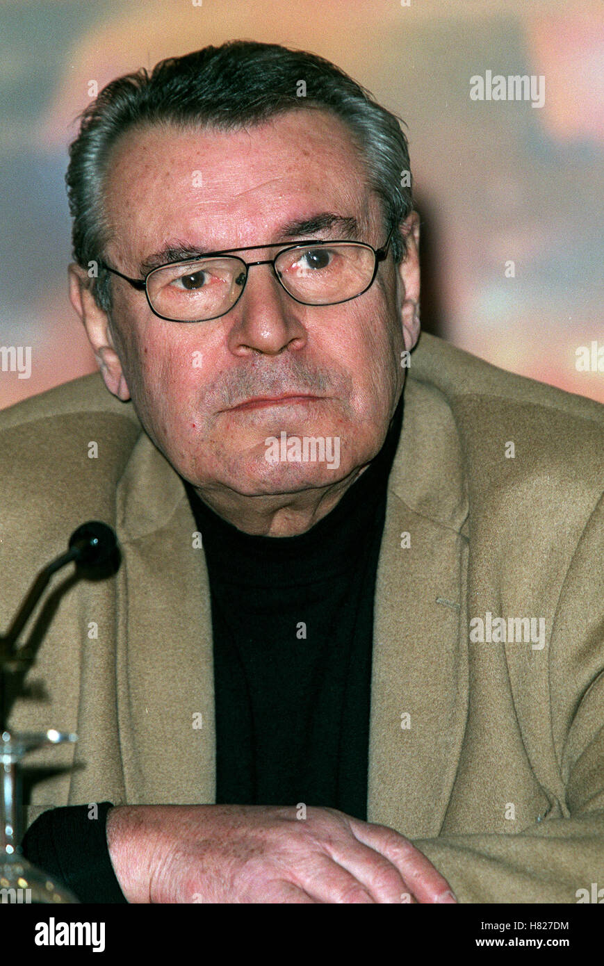 MILOS FORMAN 23 February 2000 Stock Photo - Alamy
