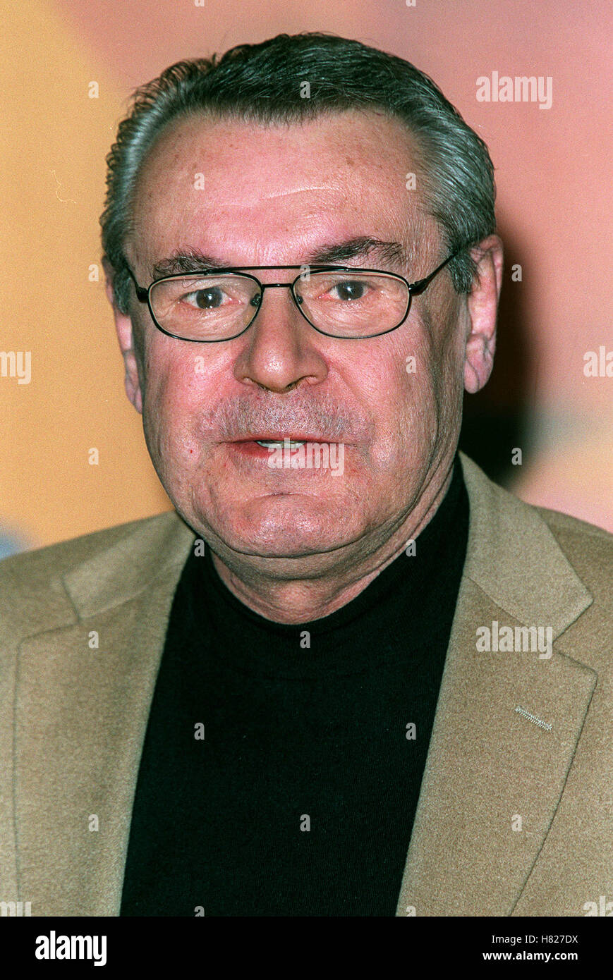 MILOS FORMAN BERLIN GERMANY 23 February 2000 Stock Photo - Alamy
