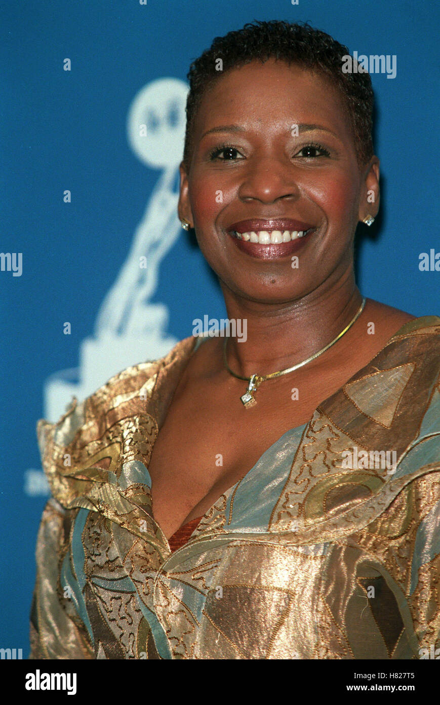 IYANLA VANZANT LOS ANGELES USA 17 February 2000 Stock Photo - Alamy