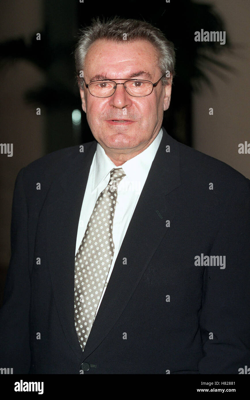 MILOS FORMAN LOS ANGELES USA 05 March 2000 Stock Photo - Alamy