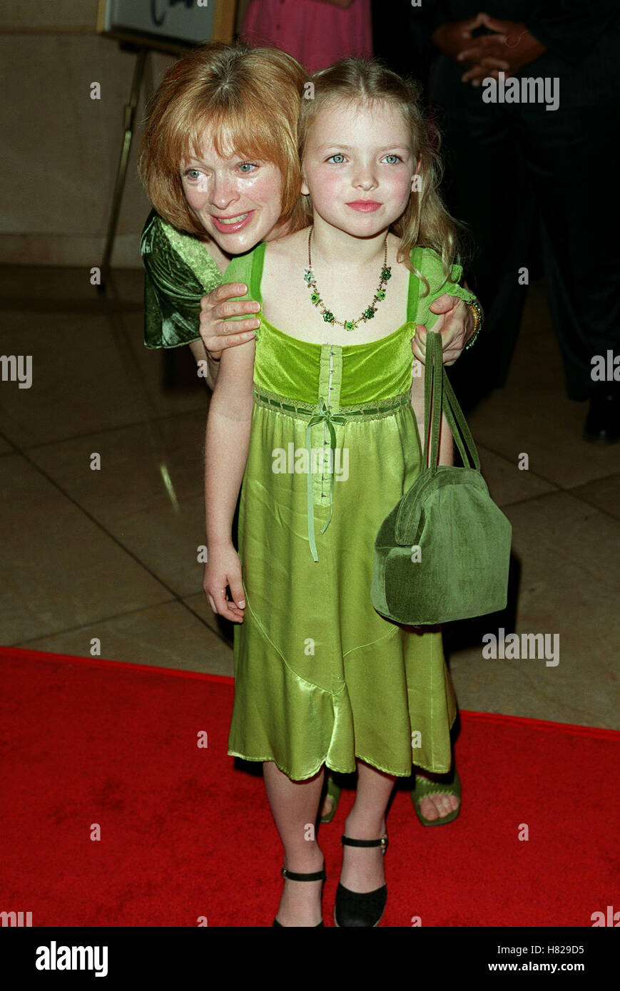 FRANCES FISHER & DAUGHTER LOS ANGELES USA 18 March 2000 Stock Photo - Alamy