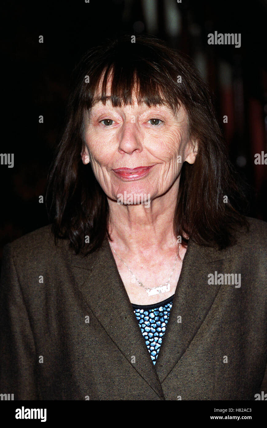 BERYL BAINBRIDGE LONDON ENGLAND 26 March 2000 Stock Photo - Alamy