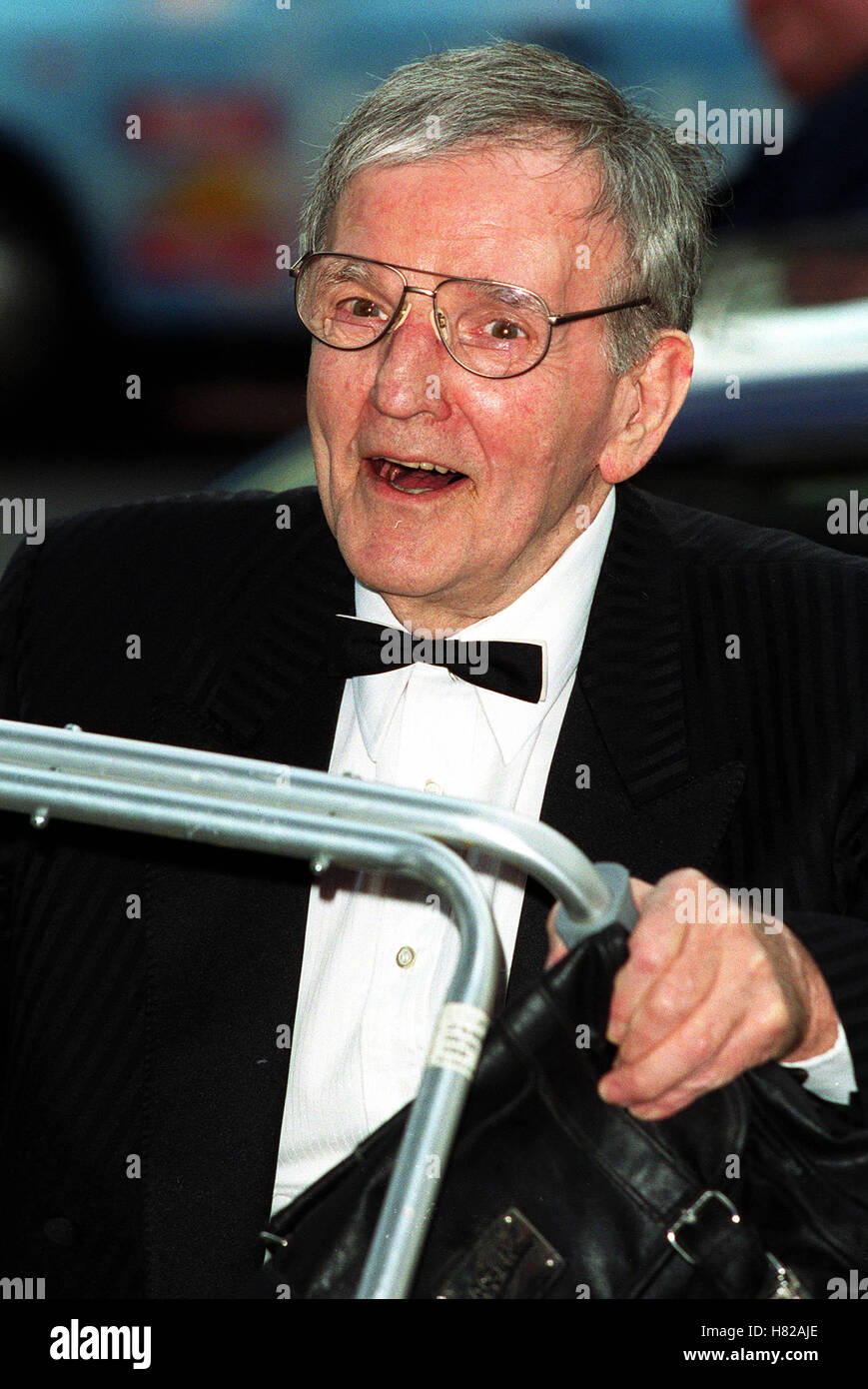 ALAN FREEMAN 'FLUFF' LONDON ENGLAND 01 May 2000 Stock Photo - Alamy