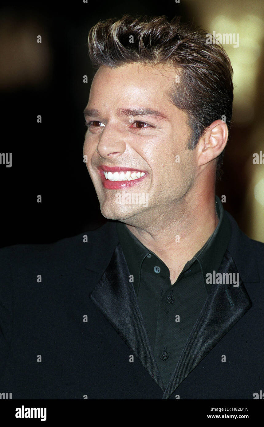 Ricky Martin 2000 Hit