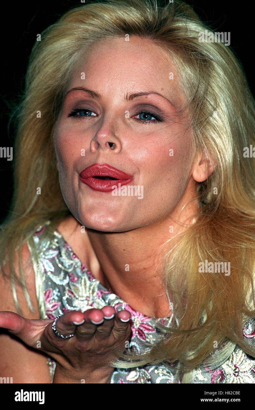 Gena hi-res stock photography and images - Alamy