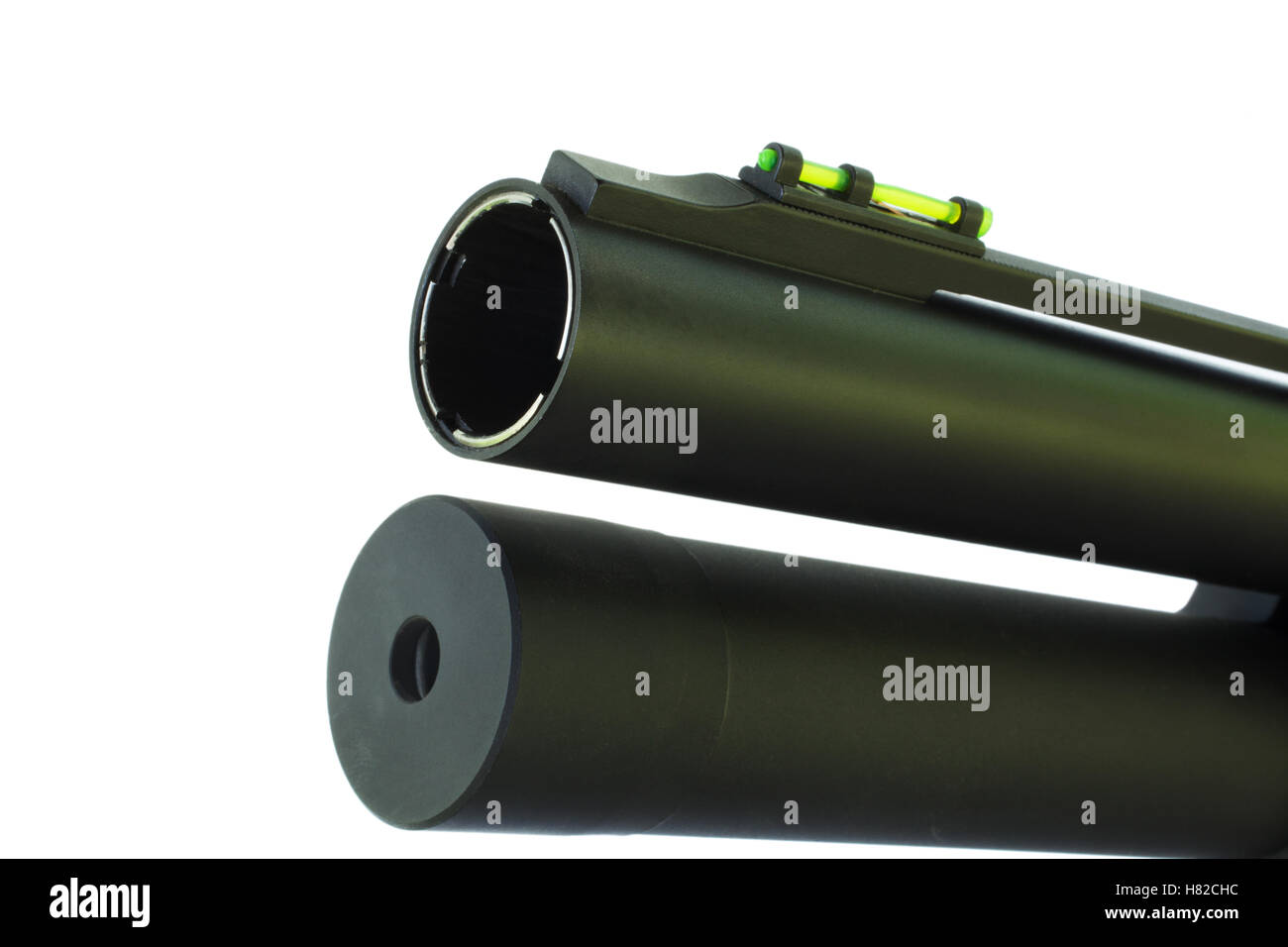 Muzzle end of a shotgun that has fiber optic sights Stock Photo - Alamy