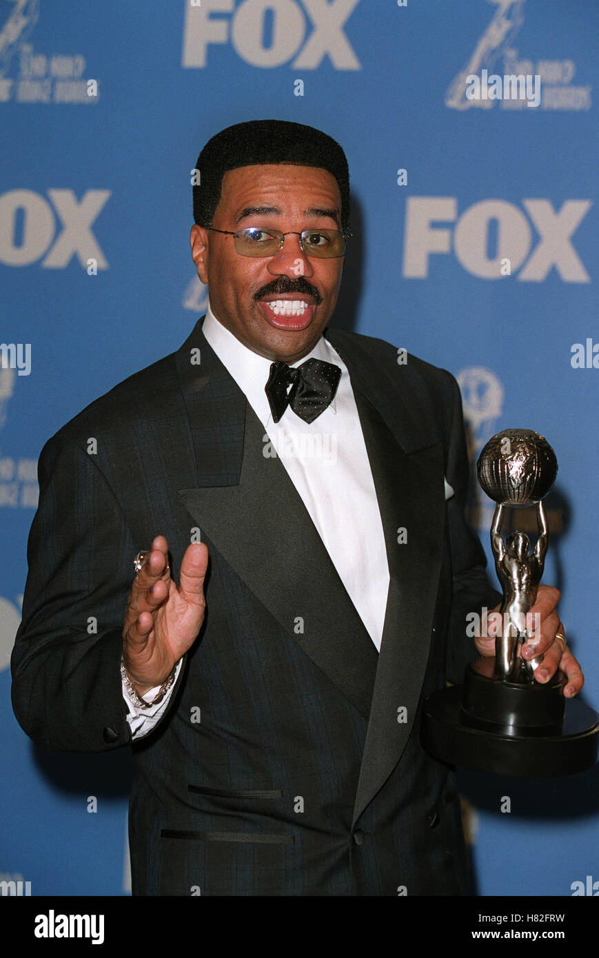 STEVE HARVEY 32ND NAACP IMAGE AWARDS PRESS ROOM UNIVERSAL AMPHITHEATRE ...