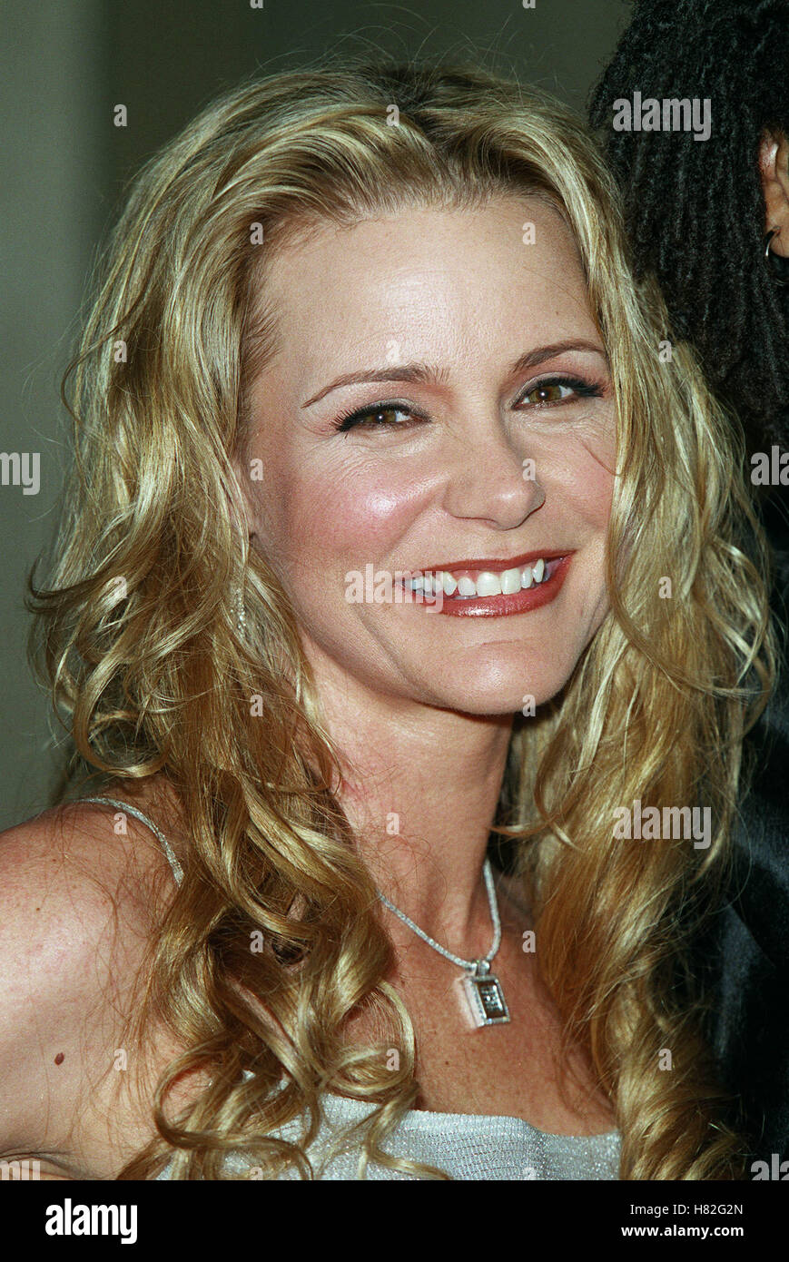 DEDEE PFEIFFER ACE EDDIE AWARDS BEVERLY HILLS LA USA 25 February 2001 ...