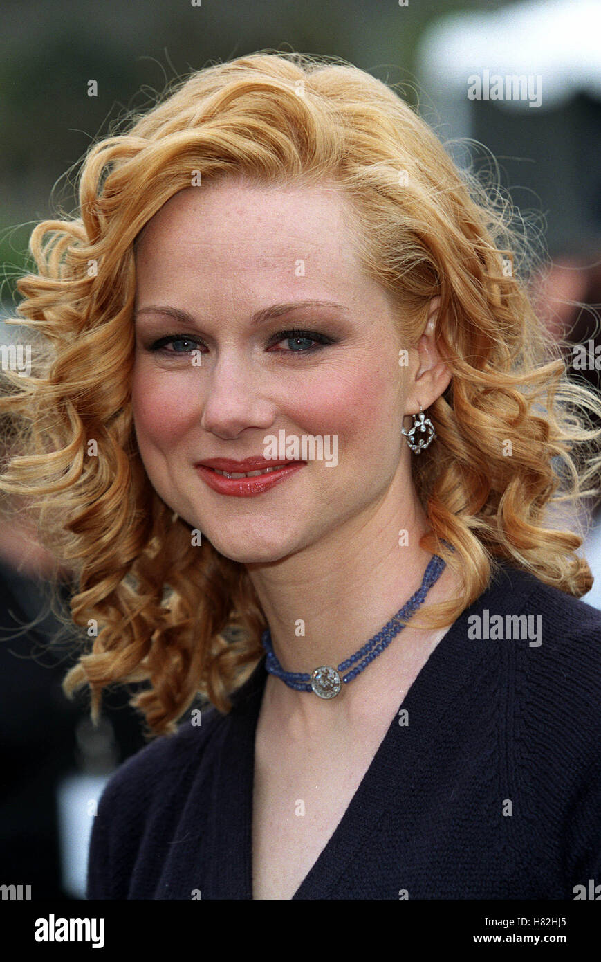 LAURA LINNEY INDEPENDENT SPIRIT AWARDS 2001 SANTA MONICA LA USA 24 ...