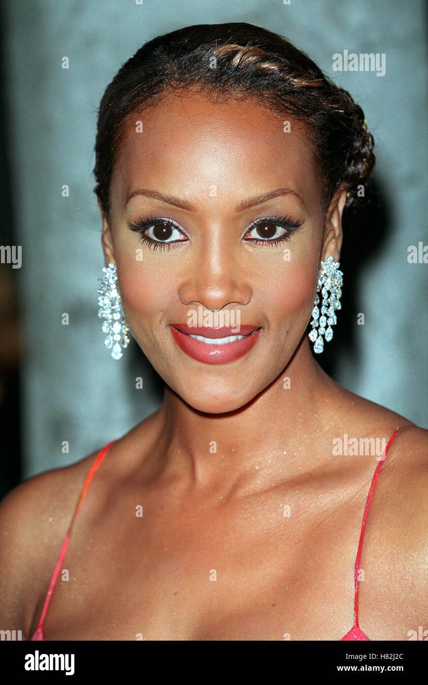 Vivica a fox 2001 hi-res stock photography and images - Alamy