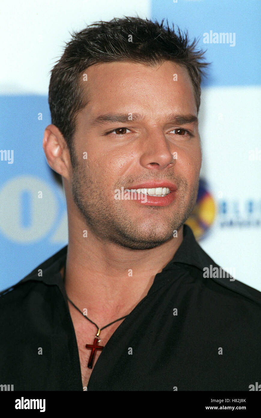 RICKY MARTIN BLOCKBUSTER AWARDS LA LA LA USA 10 April 2001 Stock Photo ...