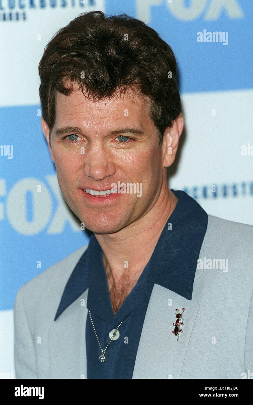 CHRIS ISAAK BLOCKBUSTER AWARDS LA LA LA USA 10 April 2001 Stock Photo ...
