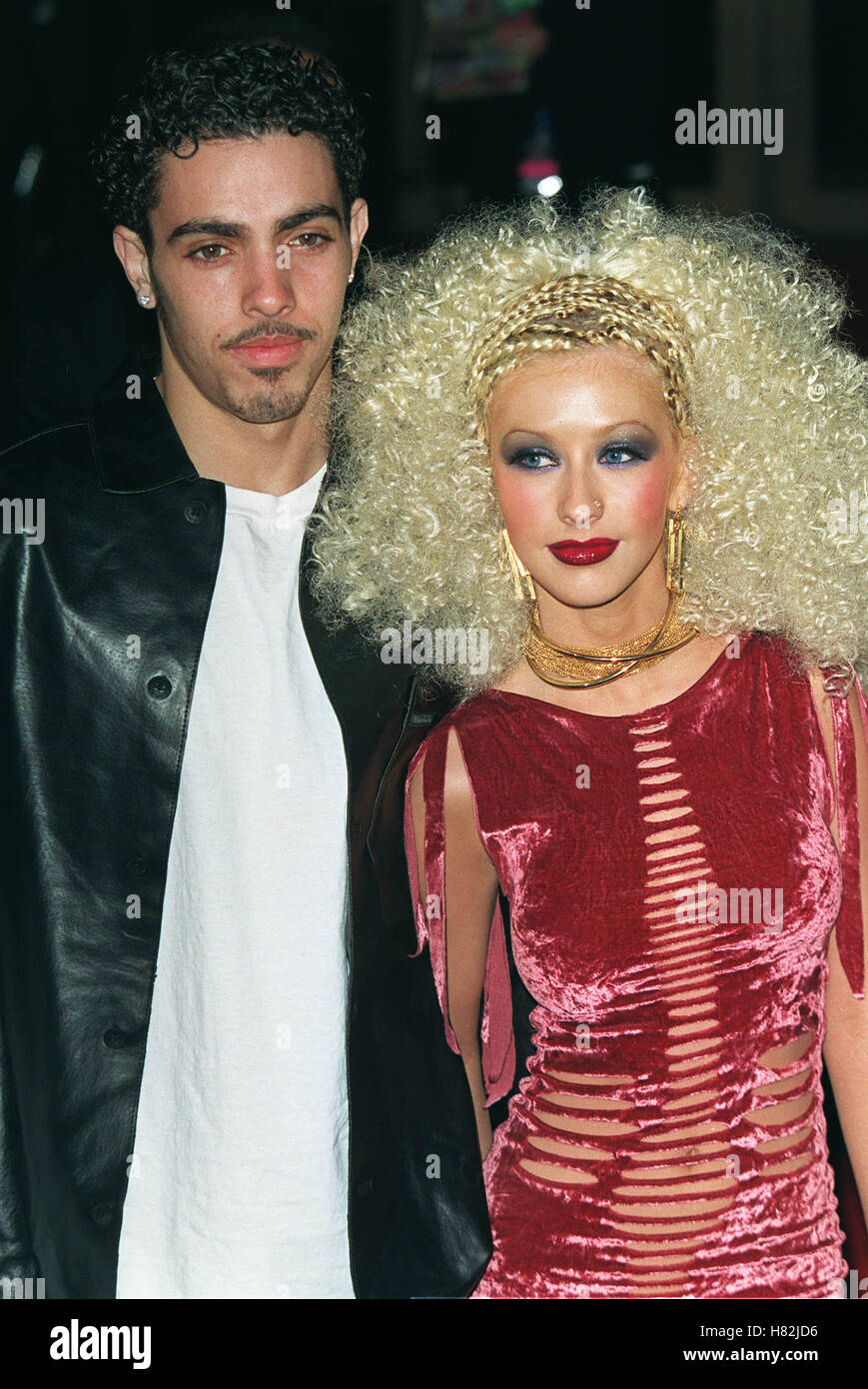 CHRISTINA AGUILERA & GUEST BLOCKBUSTER AWARDS LOS ANGELES USA 10 April ...