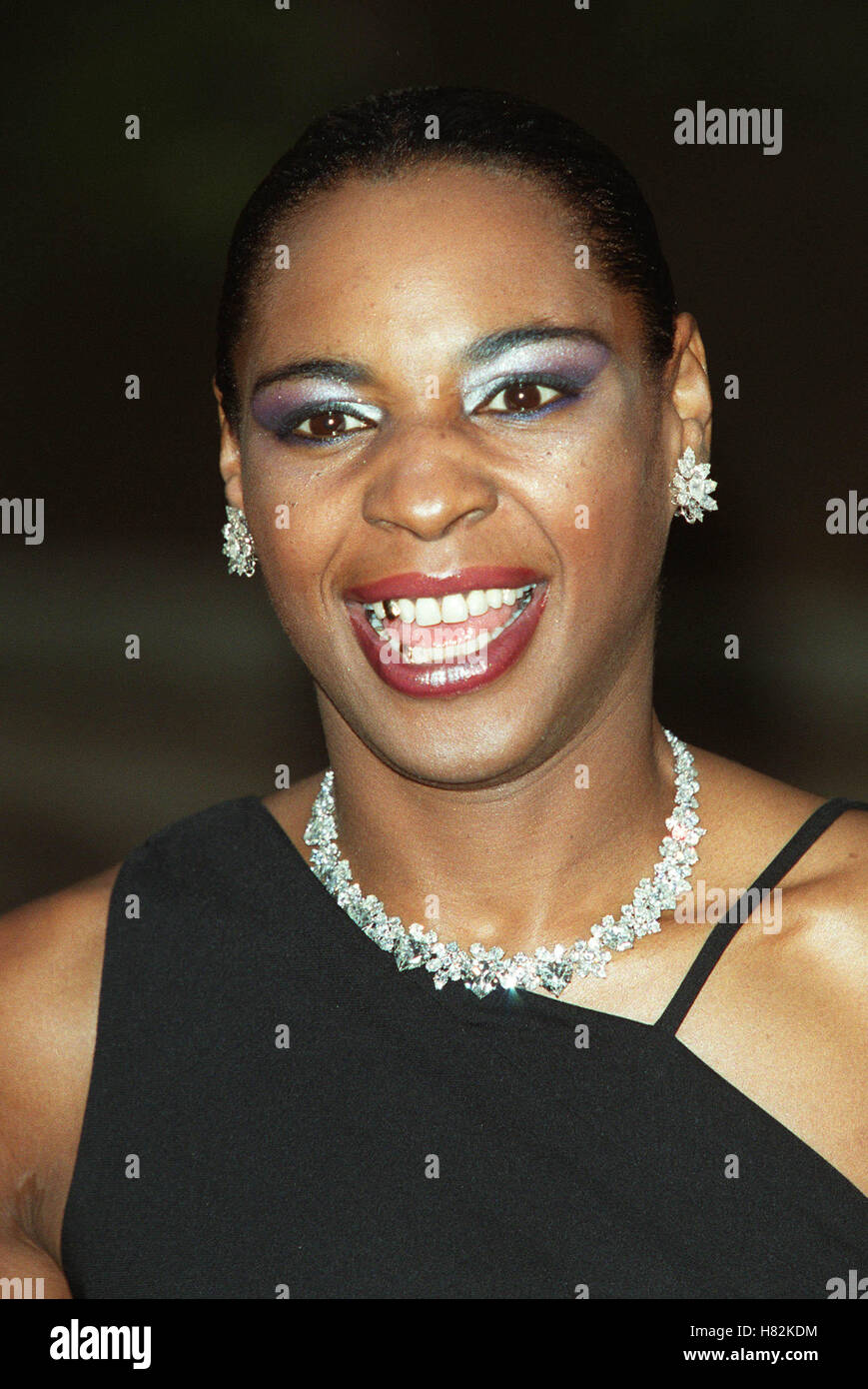 Singer sonique hi-res stock photography and images - Alamy