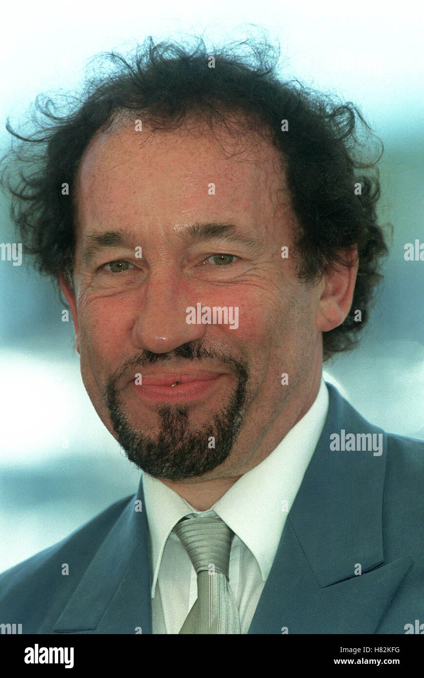 SIMON CALLOW CANNES FILM FESTIVAL CANNES FRANCE EUROPE 12 May 2001 ...
