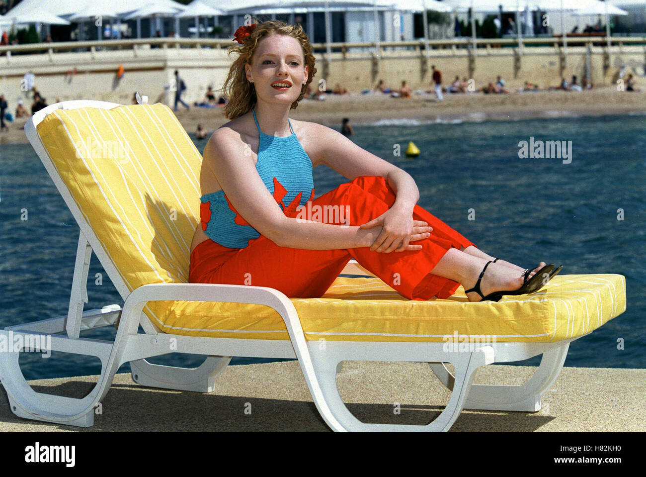 Kelly harrison actress hi-res stock photography and images - Alamy