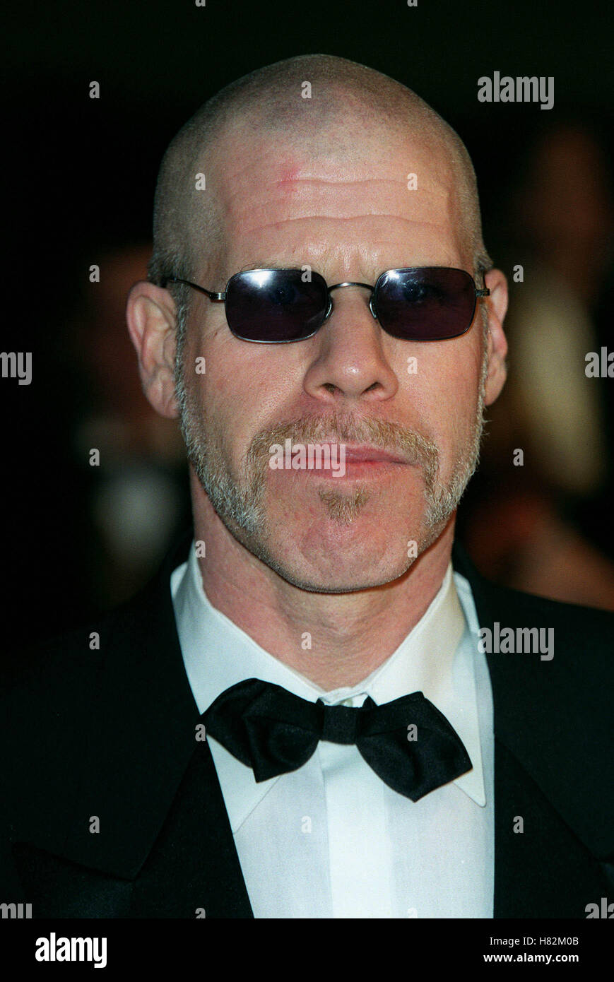 Ron perlman 2001 hi-res stock photography and images - Alamy