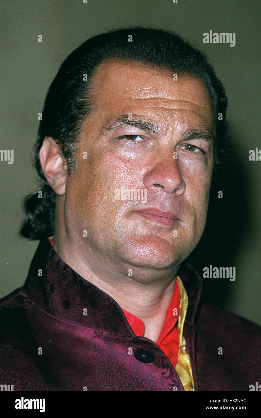 Steven seagal 2001 hi-res stock photography and images - Alamy