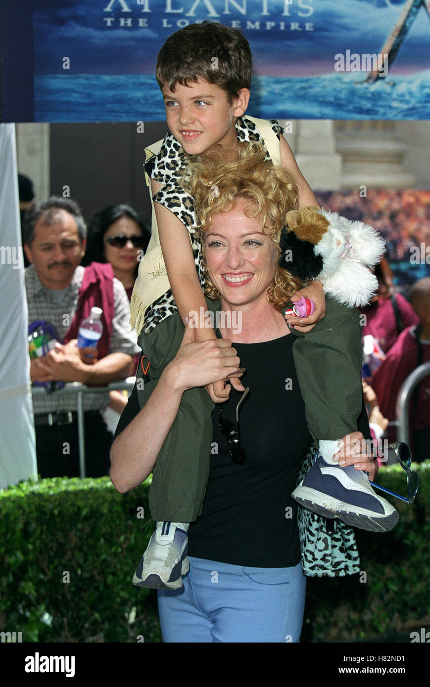 Virginia madsen and son hi-res stock photography and images - Alamy
