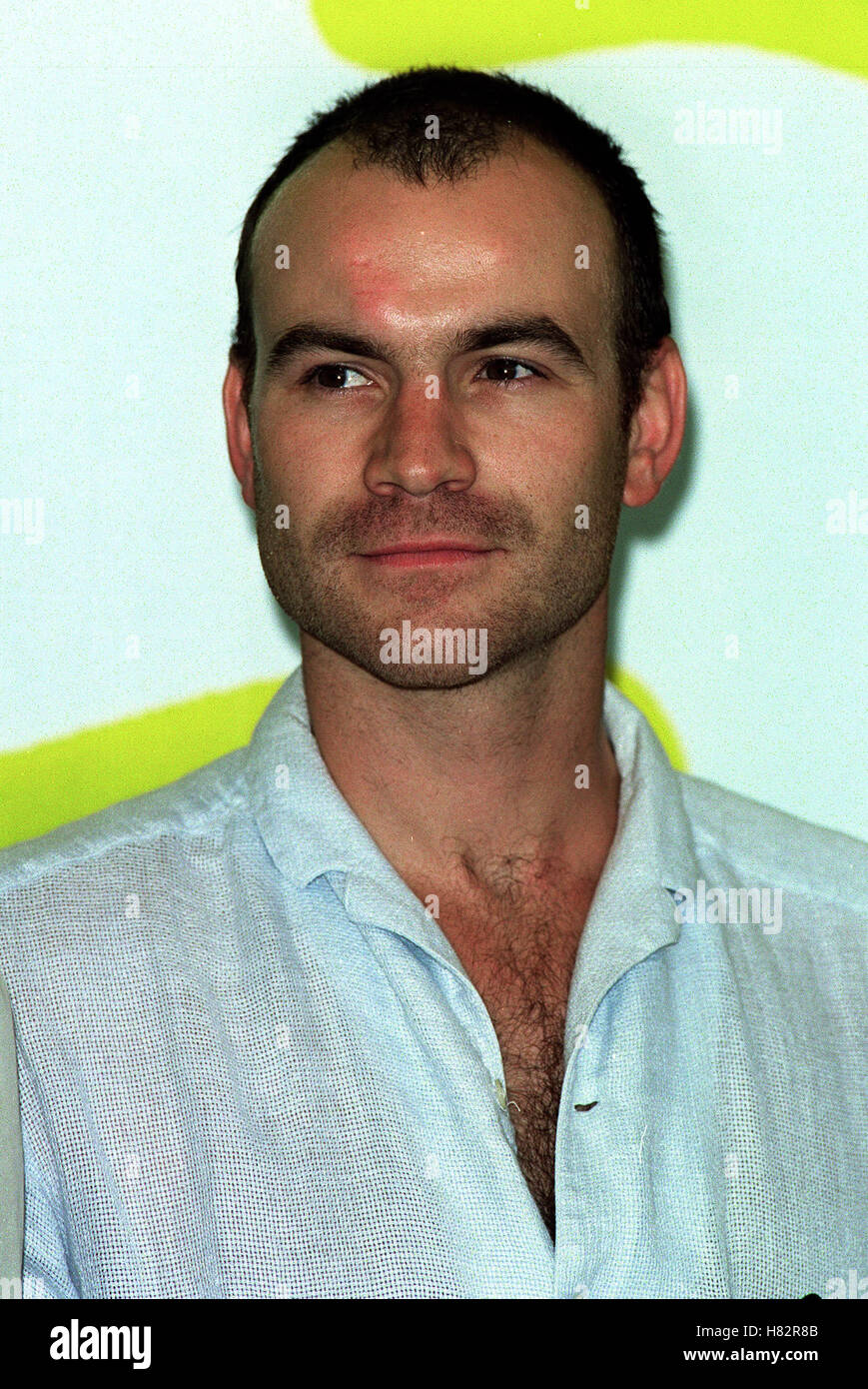JOE DUTTINE "THE NAVIGATORS" PHOTOCALL VENICE FILM FESTIVAL 2001 ITALY ...
